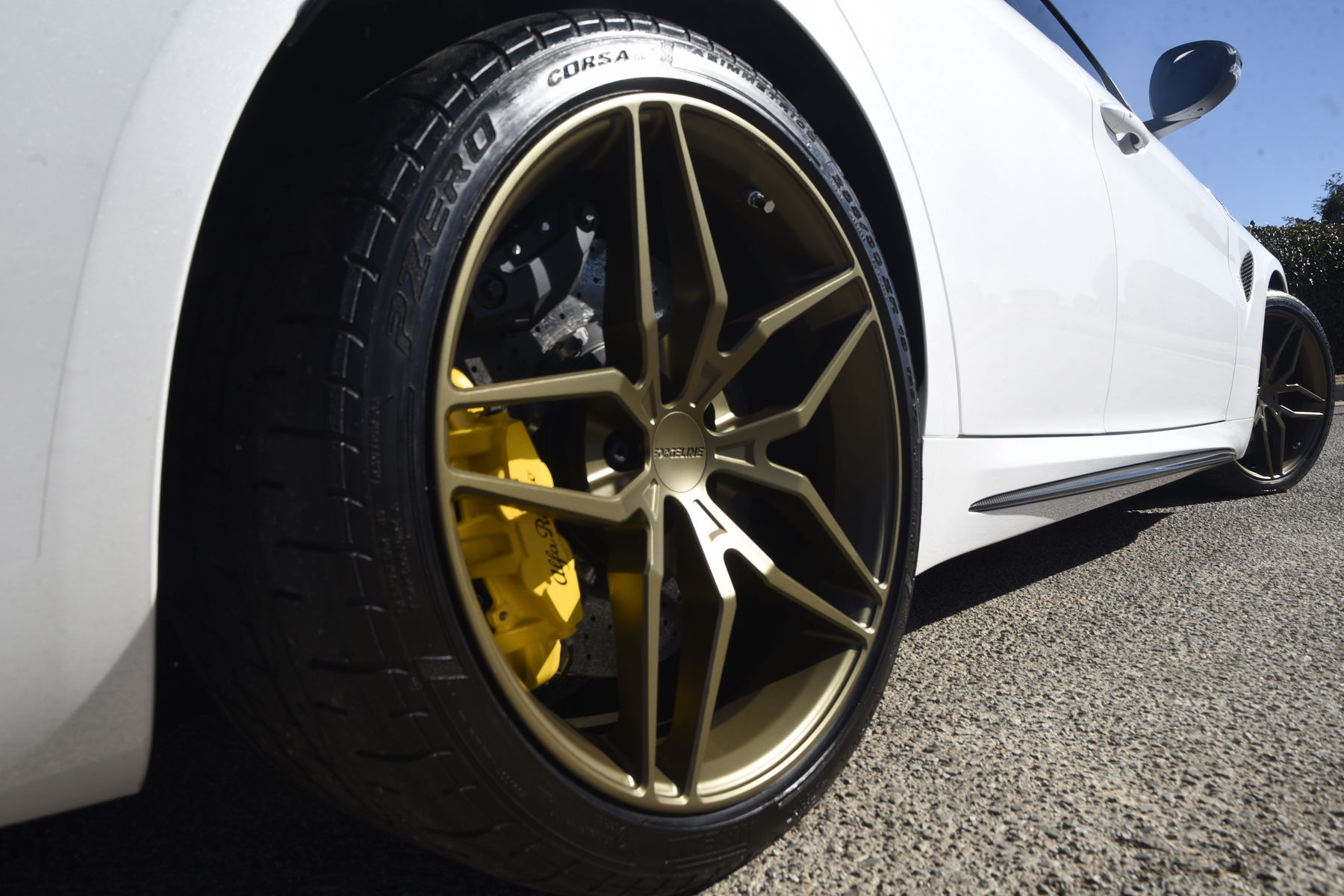 Superior Concepts Alfa Romeo Giulia on Forgeline One Piece Forged ...